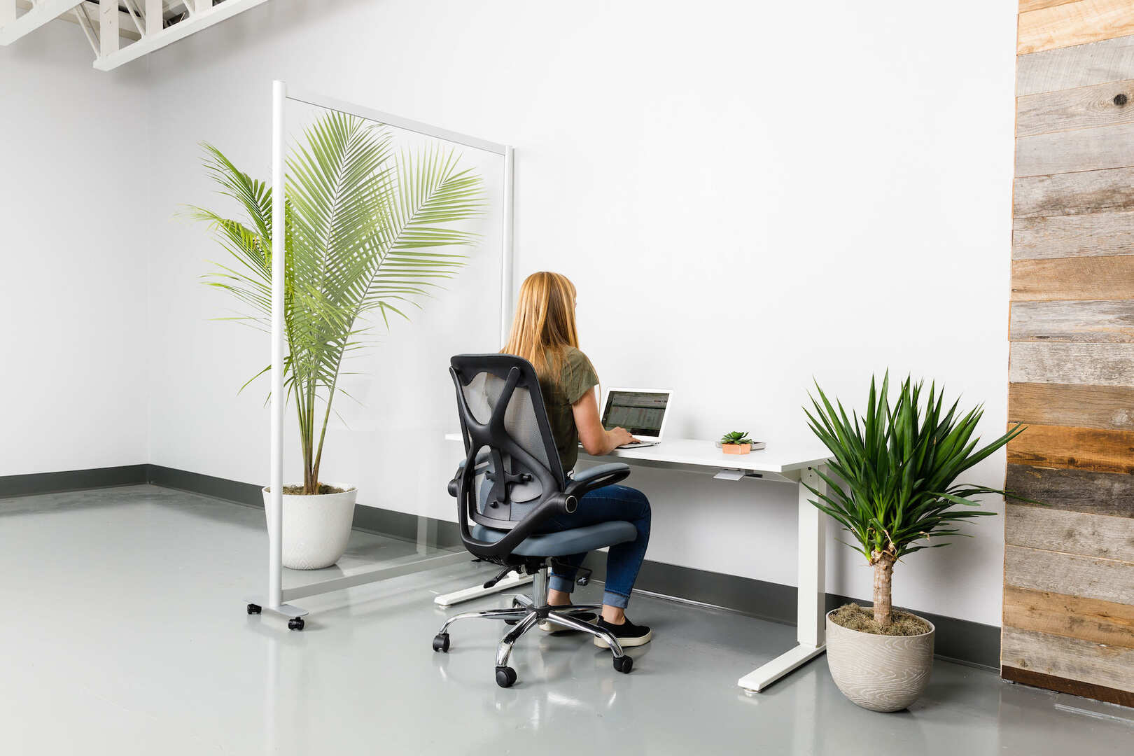 Buying Office Partition Panels: What You Need To Know - Rightsize Facility